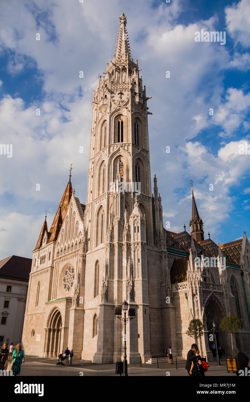 Budapest white cross hi-res stock photography and images - Alamy