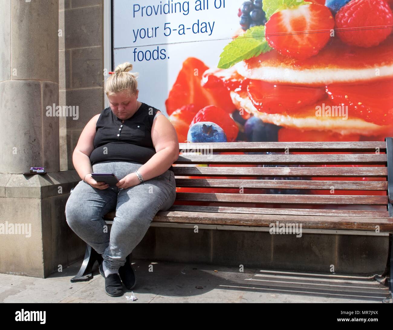 Co op advertising hi-res stock photography and images - Alamy