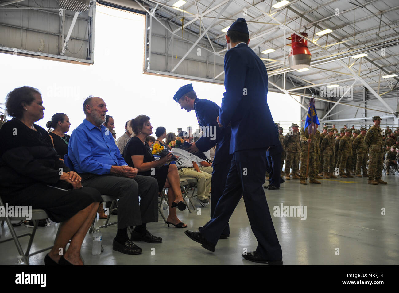 Col. James Mott takes command of the 1st Special Operations Group from ...