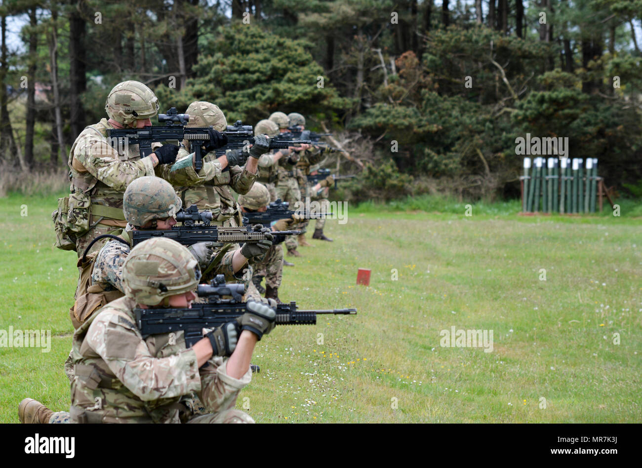 Training Sa80 High Resolution Stock Photography and Images - Alamy