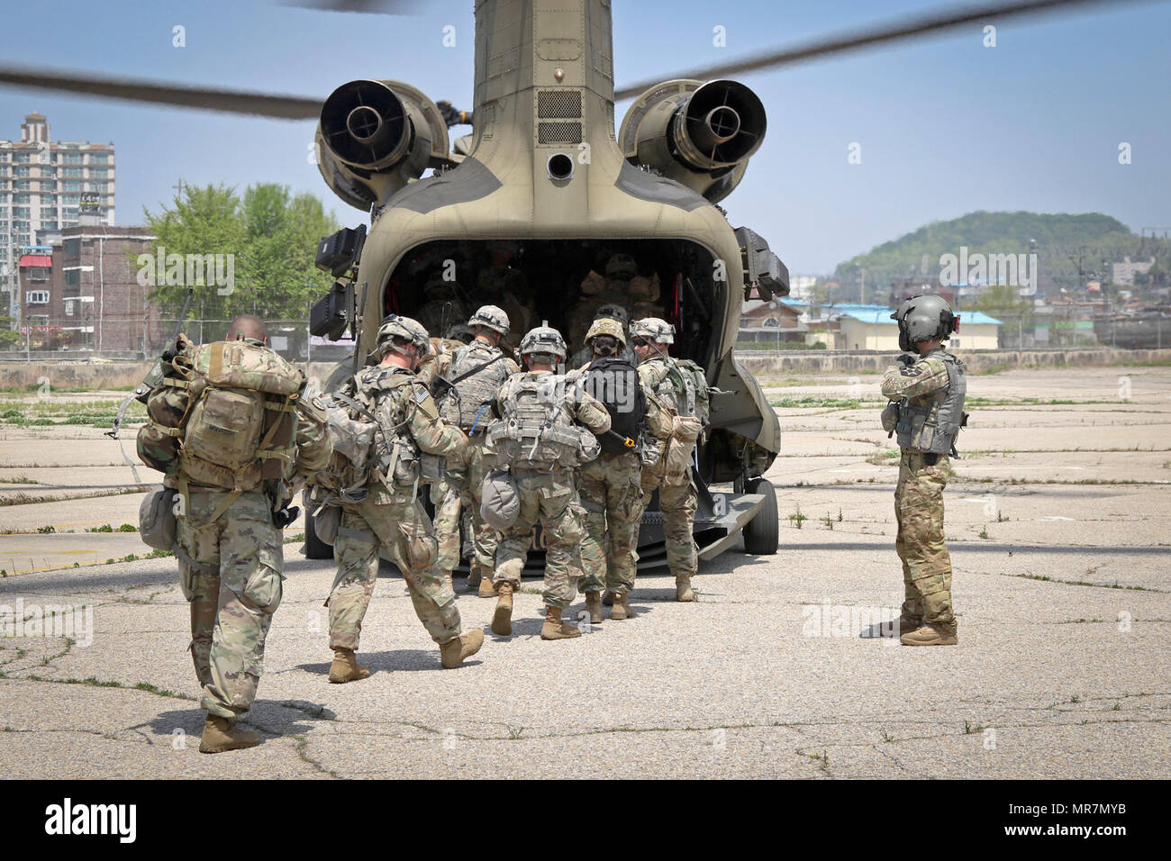 CAMP MOBILE, South Korea – Soldiers from 2nd Battalion, 34th Armor ...