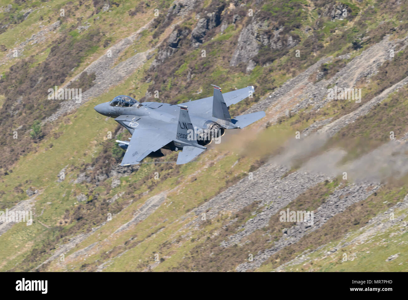 USAF F-15E Strike Eagle flying through the Mack Loop Stock Photo - Alamy