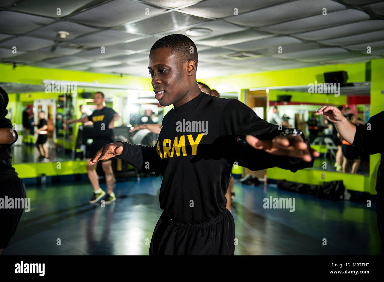 Army body composition program hi-res stock photography and images - Alamy
