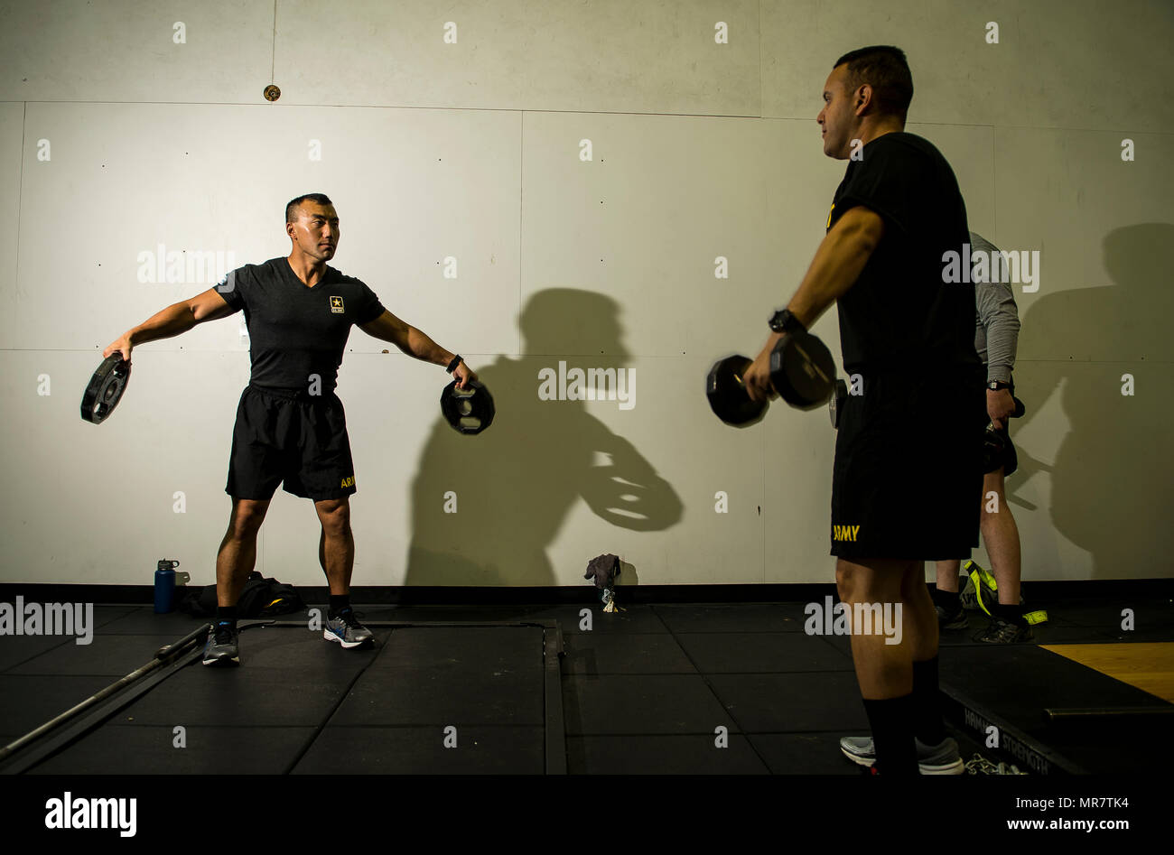 Sgt. 1st Class Jason Lee, a U.S. Army Reserve Soldier from the 200th ...