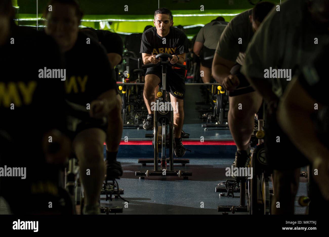 U.S. Army Reserve Soldiers from the 200th Military Police Command ...