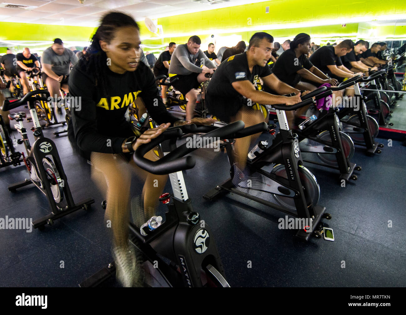 Army body composition program hi-res stock photography and images - Alamy