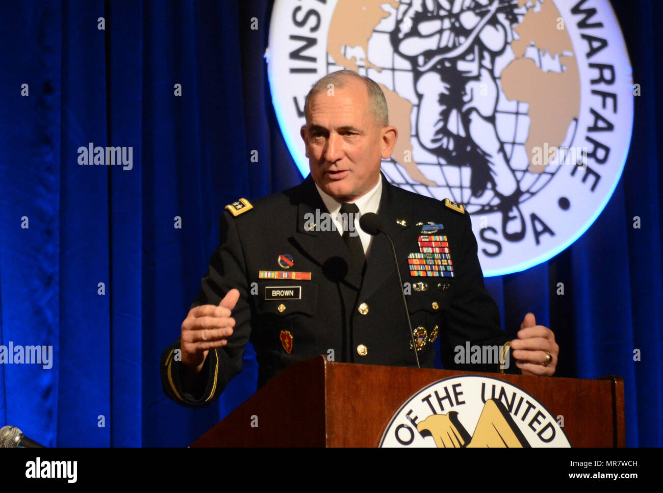 Gen robert b brown hi-res stock photography and images - Alamy