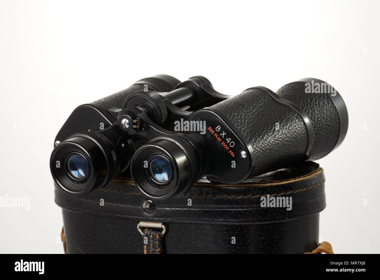 Field glasses hi-res stock photography and images - Alamy