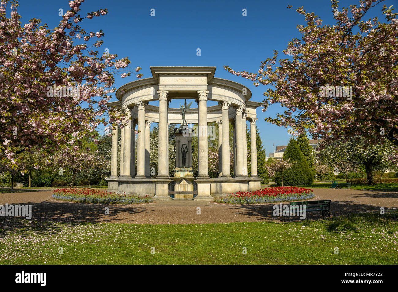The Welsh National War Memorial in Alexandra Gardens, Cathays Park in ...