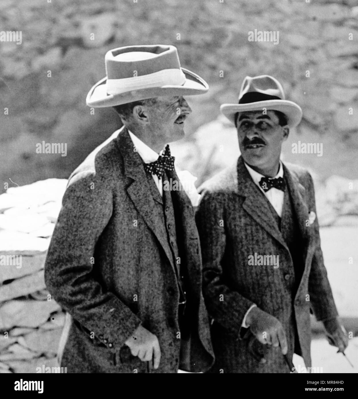 Lord Carnarvon with Howard Carter at the tomb of the young pharaoh ...