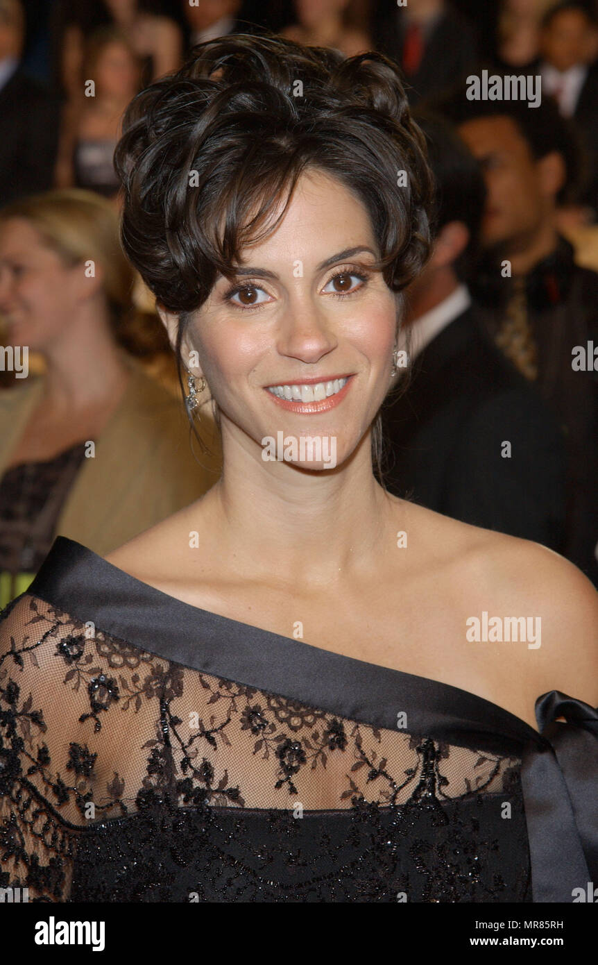 Jamie Gertz arrives at the 29th People's Choice Awards at the Pasadena ...