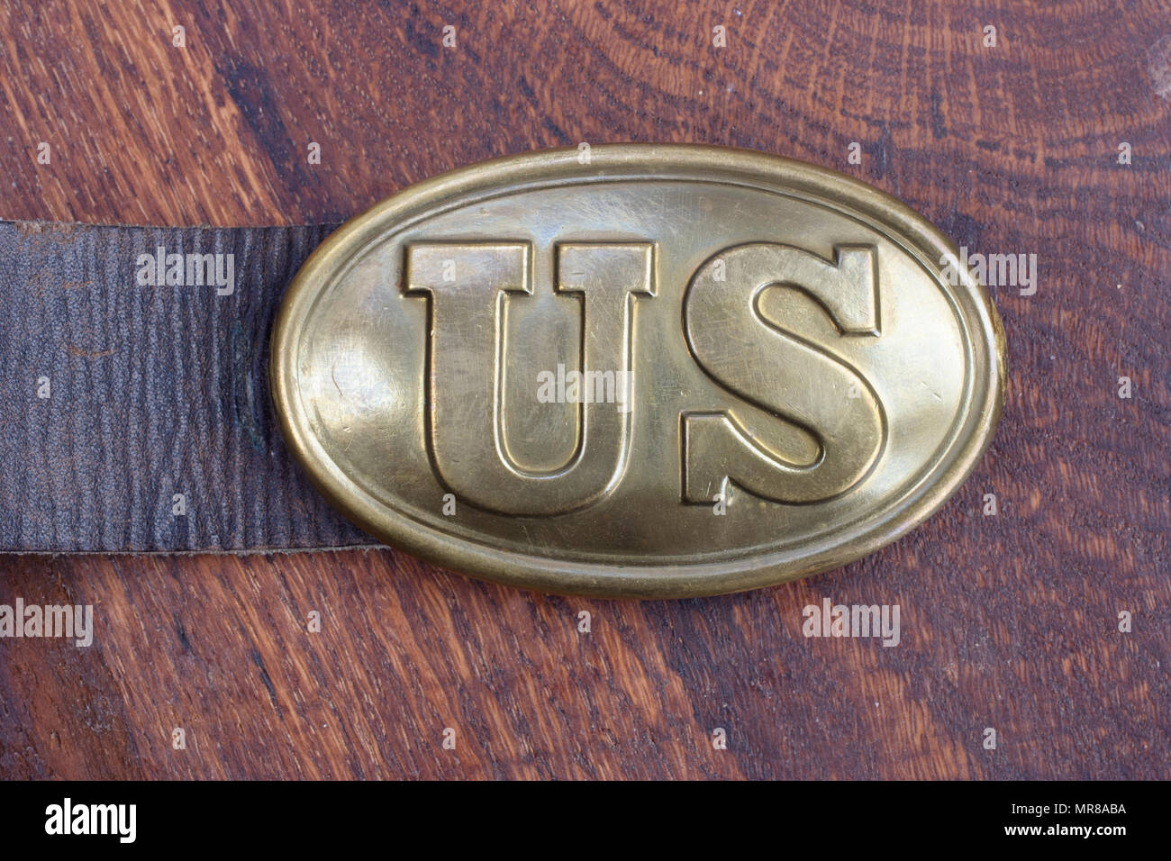 US Belt Buckle Civil War period on wooden background Stock Photo - Alamy