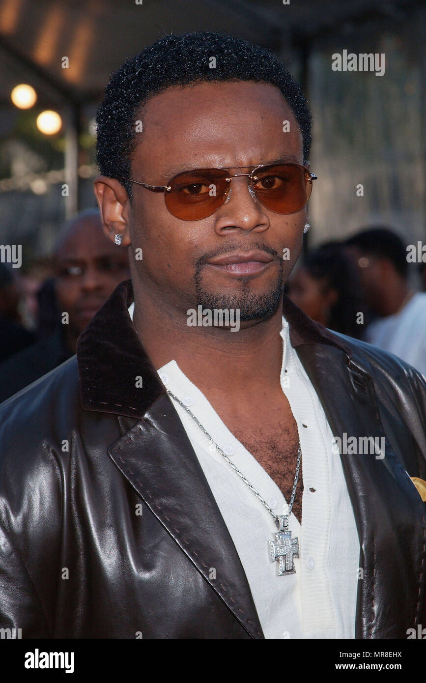 Carl Thomas arriving at the 16th Annual Soul Train Music Awards at the ...
