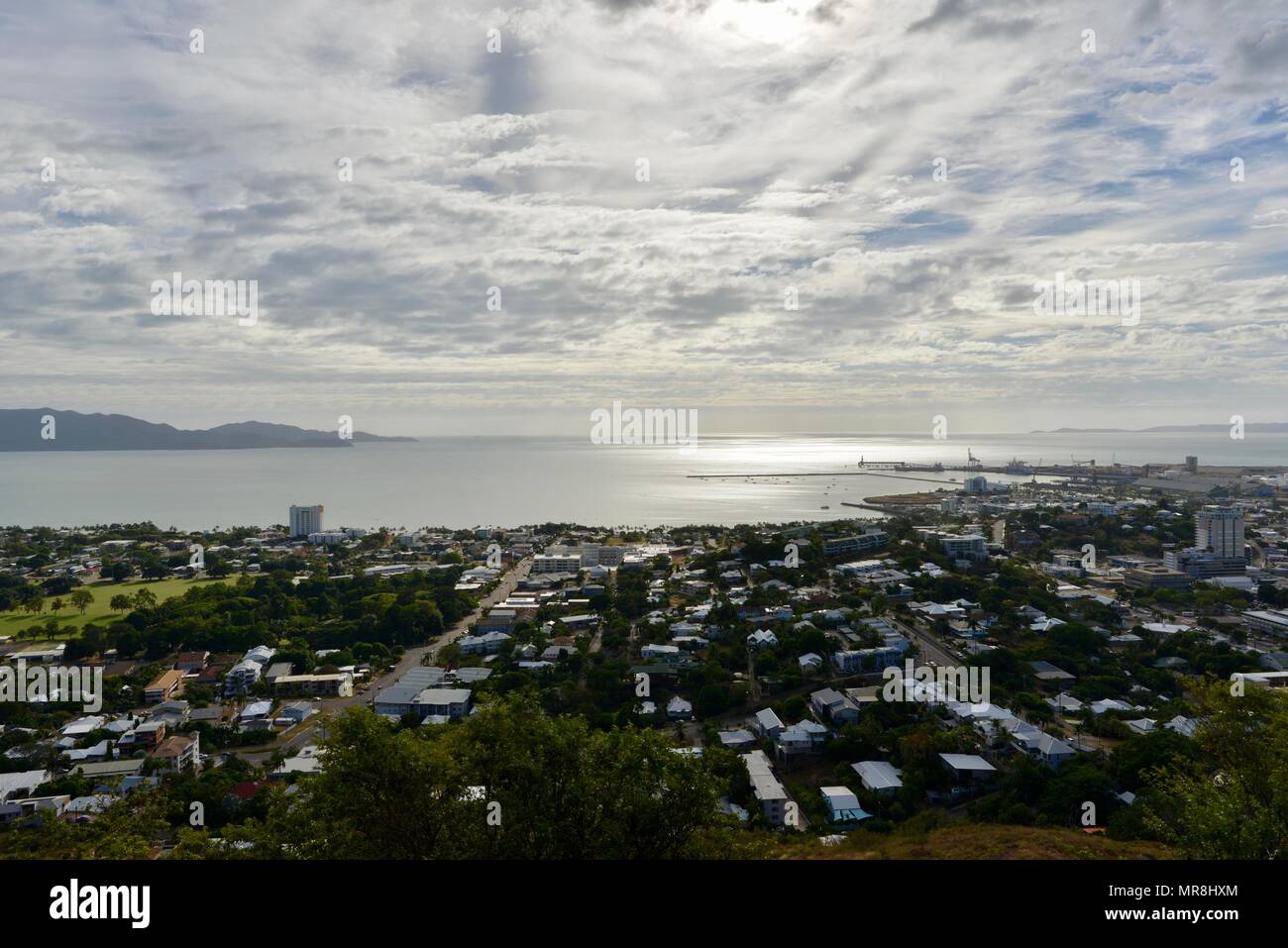 Suburbs of townsville hi-res stock photography and images - Alamy