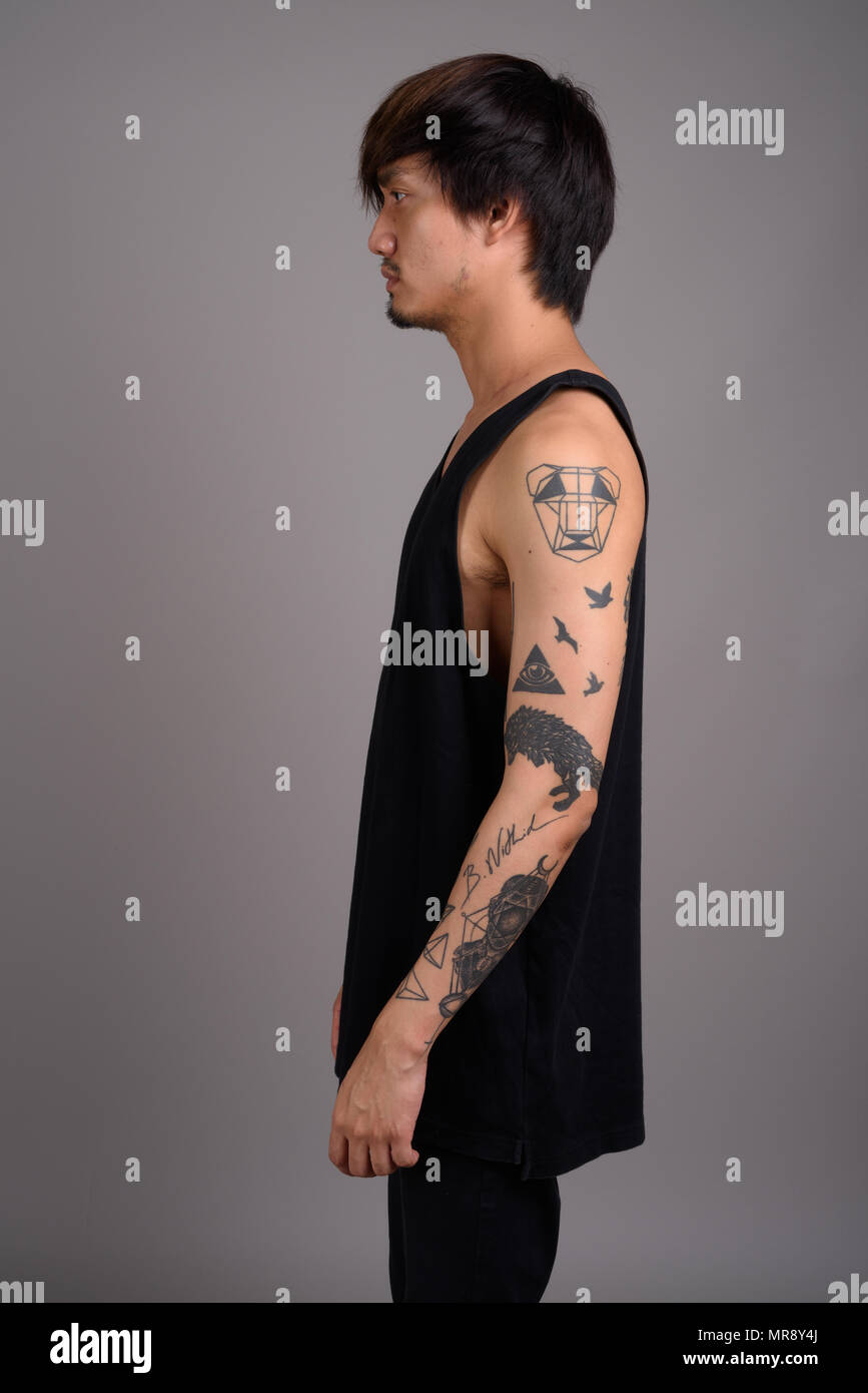 Side profile asian man hi-res stock photography and images - Alamy