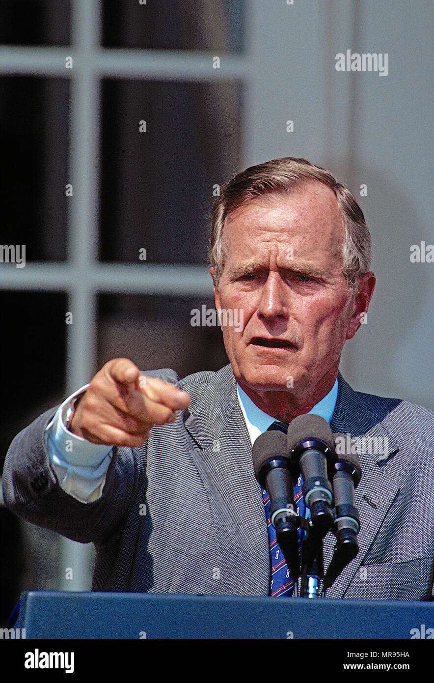George bush 1991 hi-res stock photography and images - Alamy