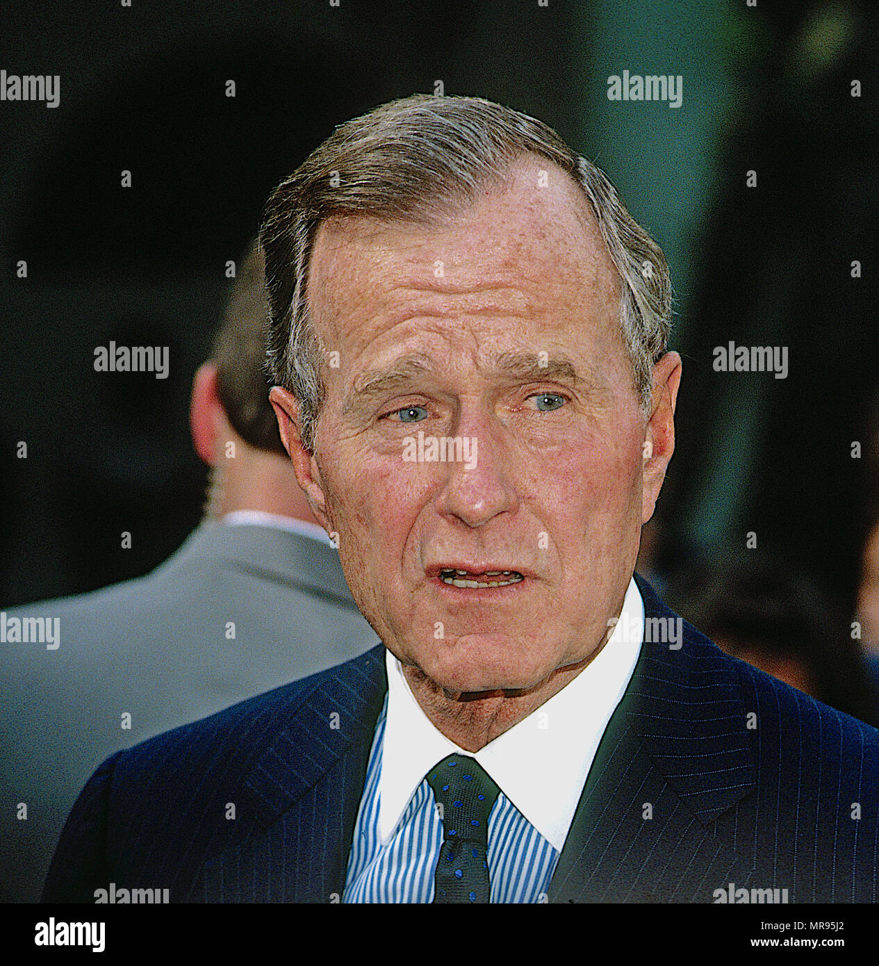 Washington, DC, USA, 1991 President George H.W. Bush in the Rose Garden ...