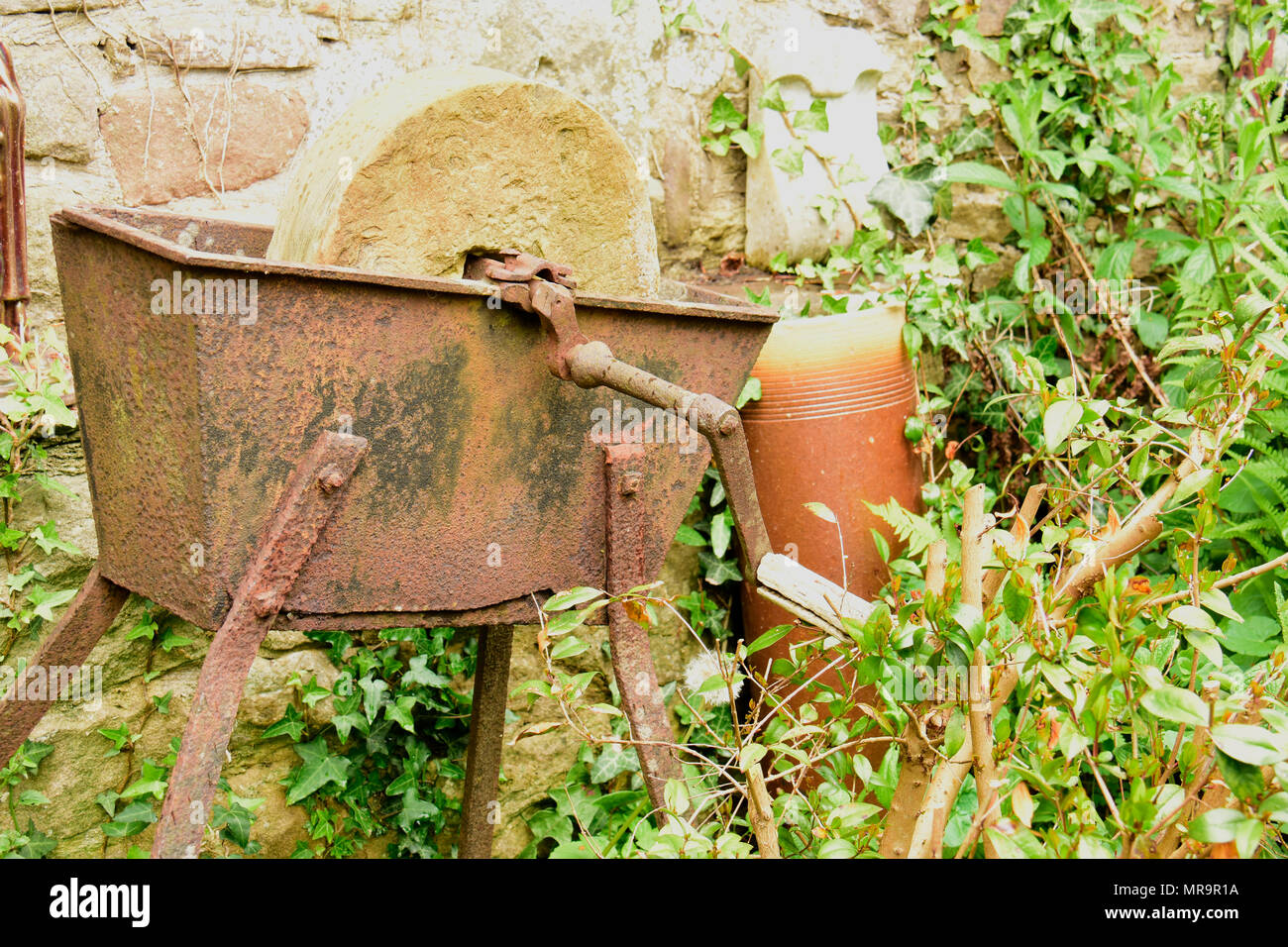 Rotating whetstone hi-res stock photography and images - Alamy