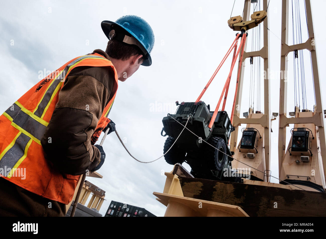 170523-N-YG116-002 BALTIC SEA (May 23, 2017) Sailors with Beach Master ...