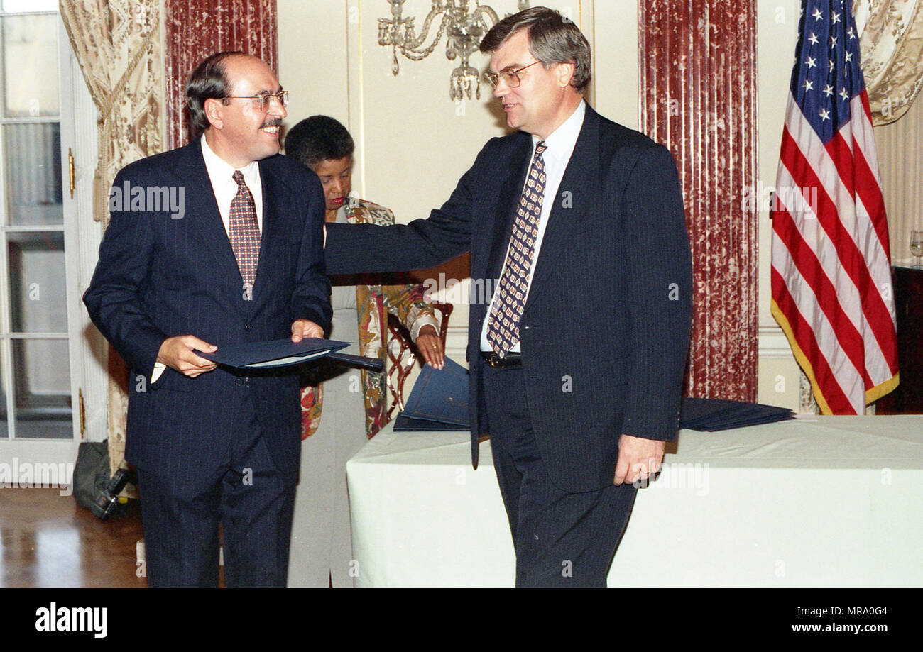 man accepting award taking a picture Stock Photo - Alamy