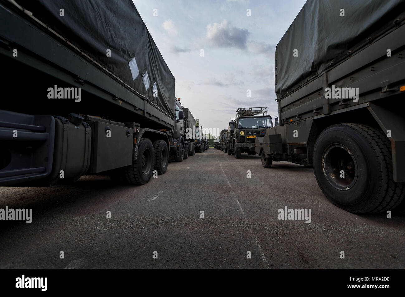 Dutch Marines in cooperation of MOVECON units load their equipment on ...