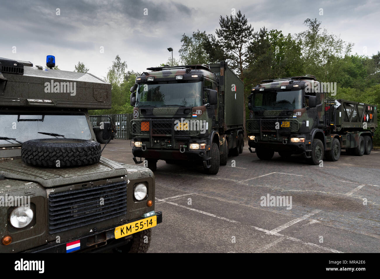 Dutch Marines in cooperation of MOVECON units load their equipment on ...
