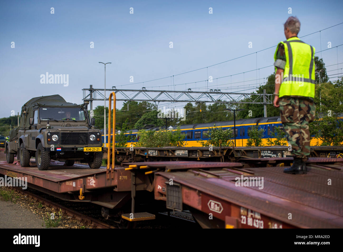 Dutch Marines in cooperation of MOVECON units load their equipment on ...