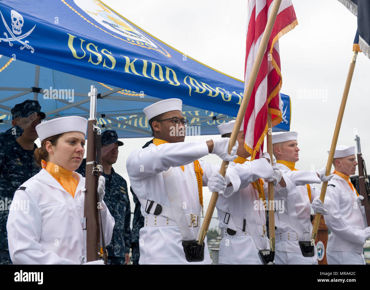 170530-N-LQ926-048 EVERETT, Wash. (May 30, 2017) Members of the Areligh ...