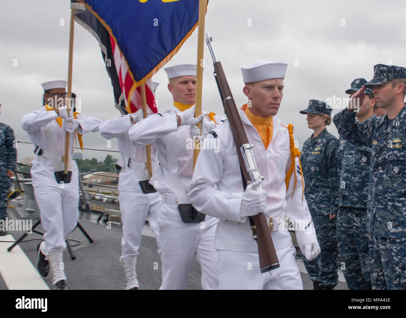 170530-N-LQ926-052 EVERETT, Wash. (May 30, 2017) Members of the Areligh ...