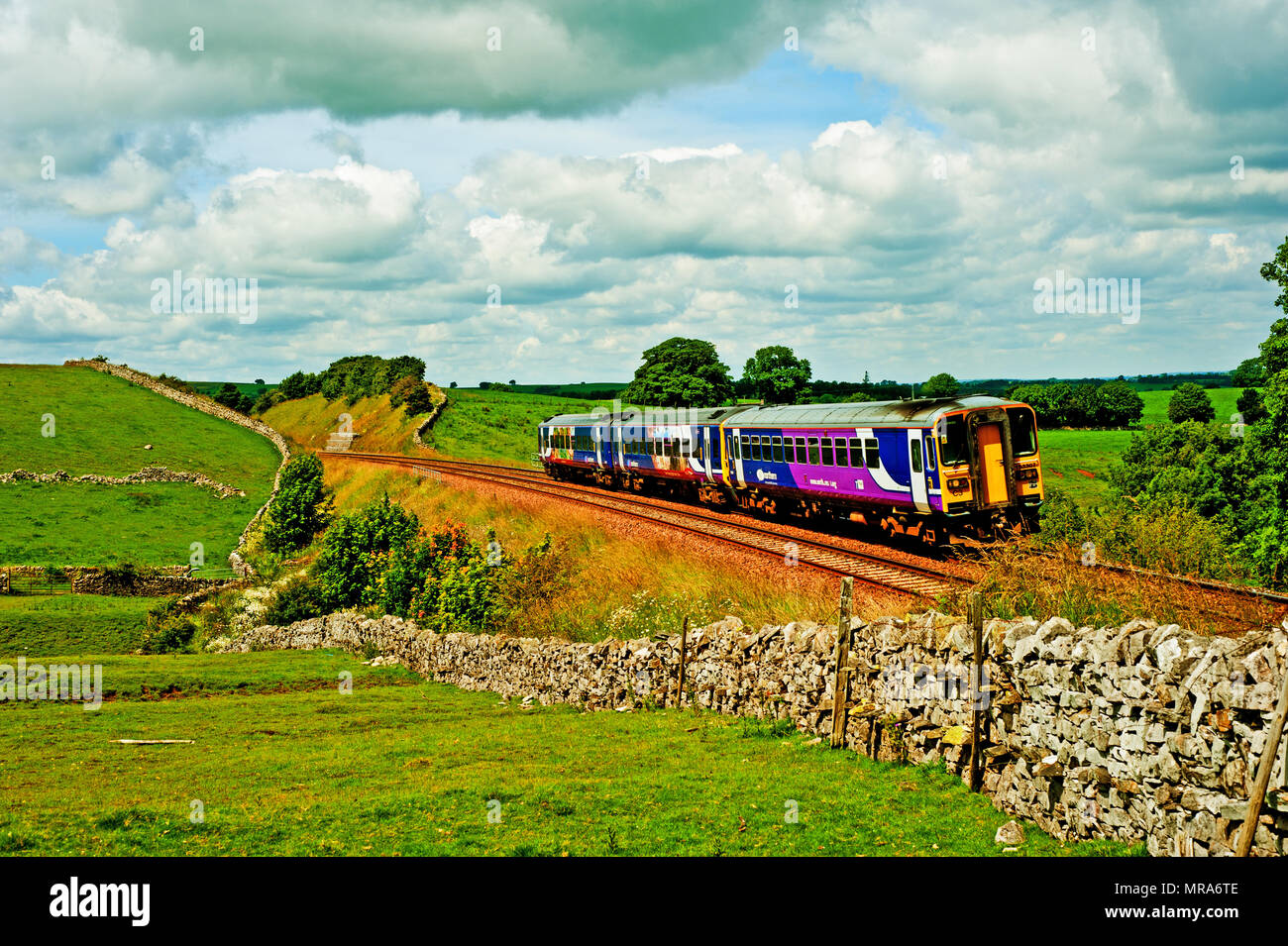 Class 153 trains hi-res stock photography and images - Alamy
