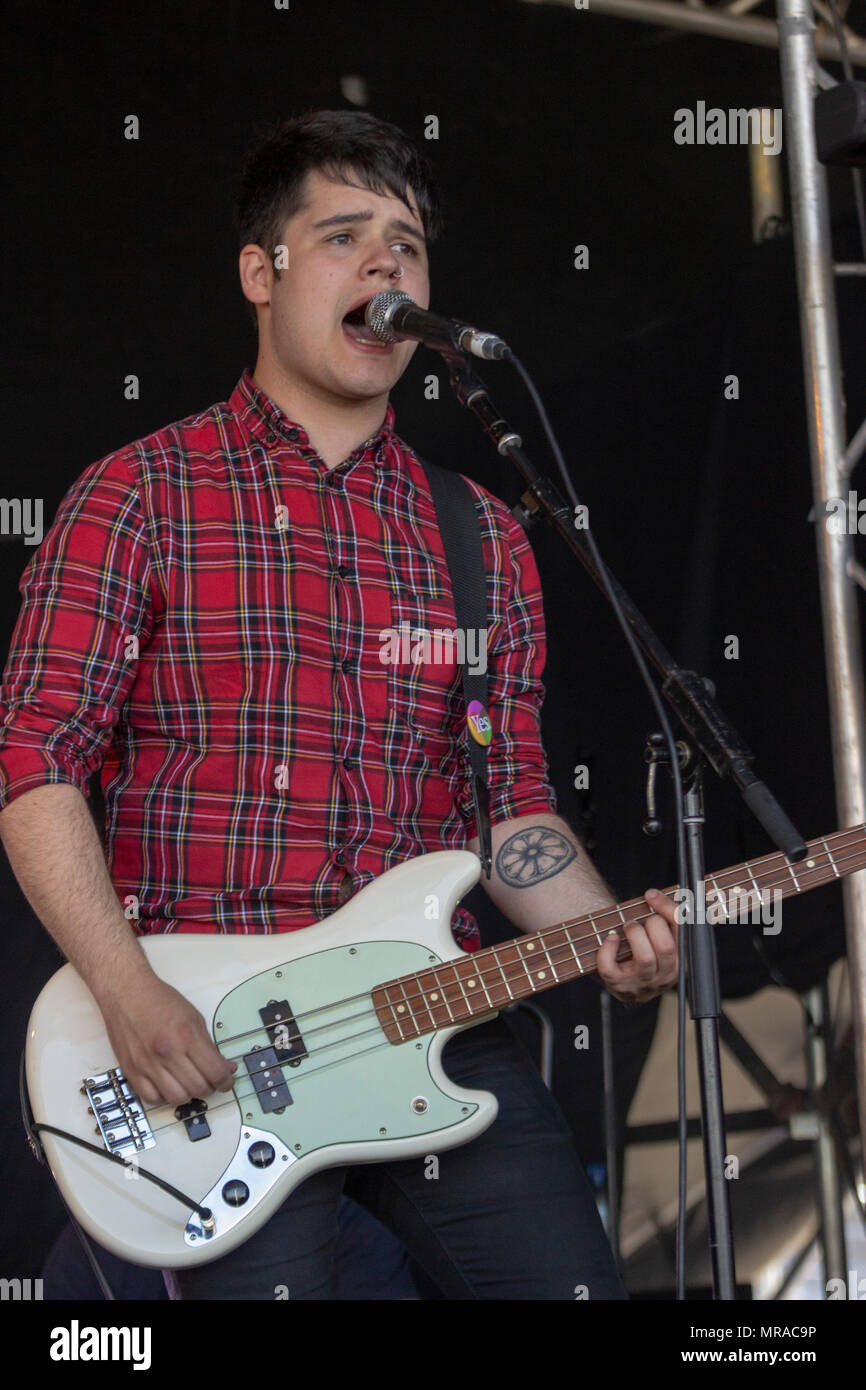 Touts band hi-res stock photography and images - Alamy