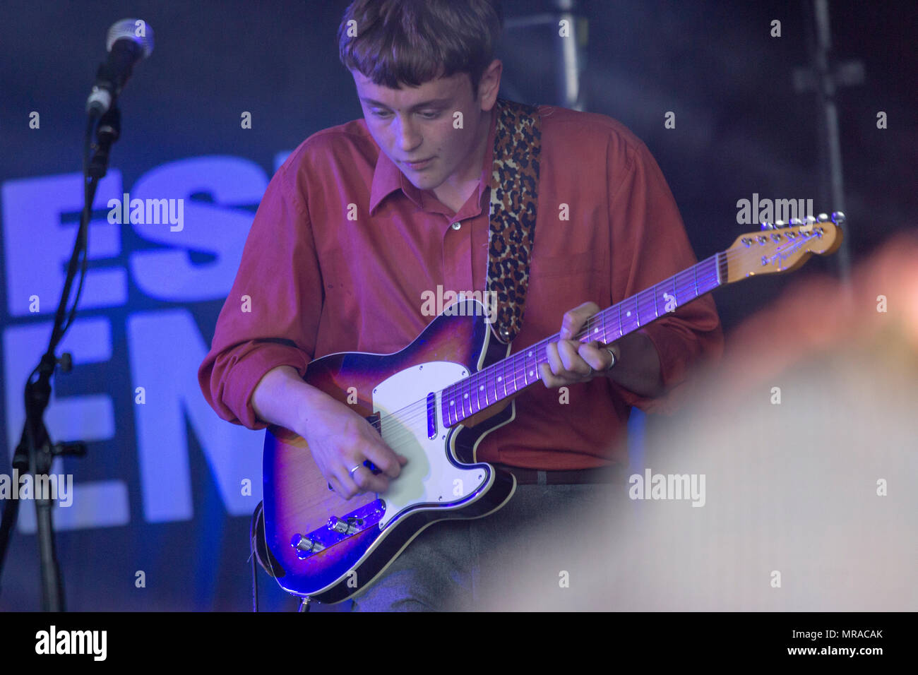 Gigging bands hi-res stock photography and images - Alamy