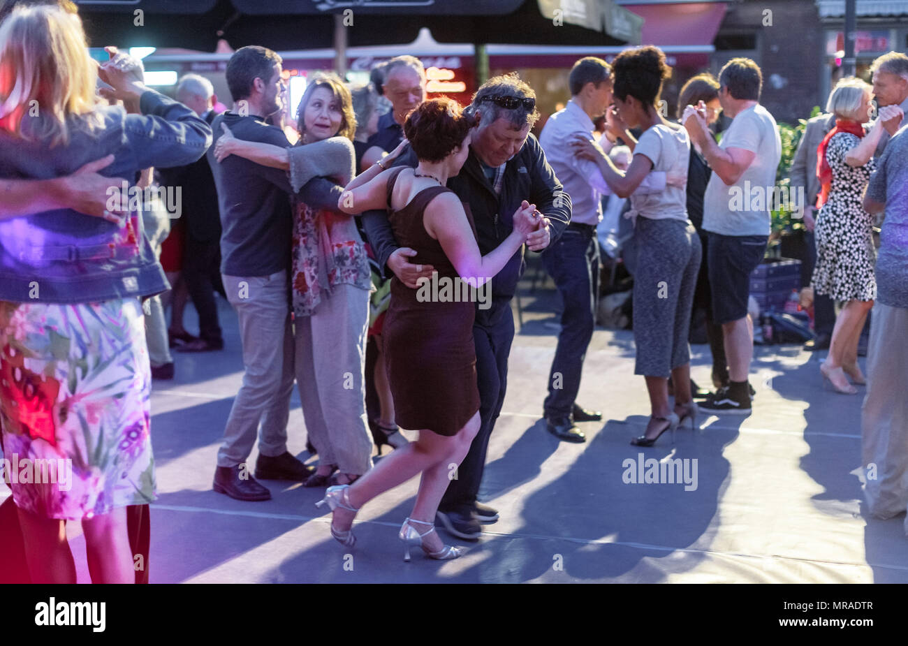 Open air tango hi-res stock photography and images - Alamy