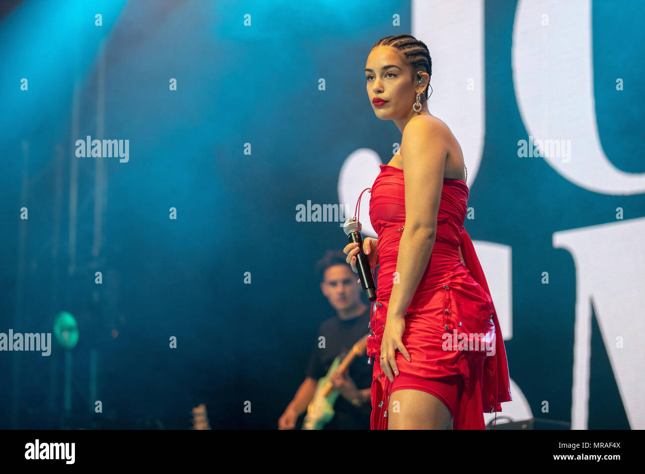 Jorja Smith Singer High Resolution Stock Photography and Images - Alamy