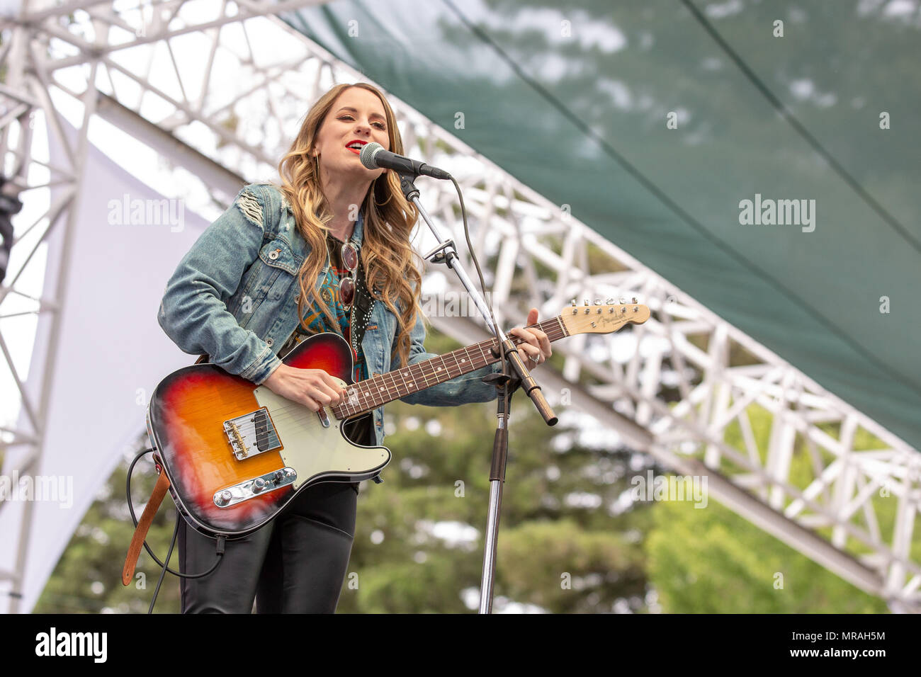 Caitlyn smith hi-res stock photography and images - Alamy
