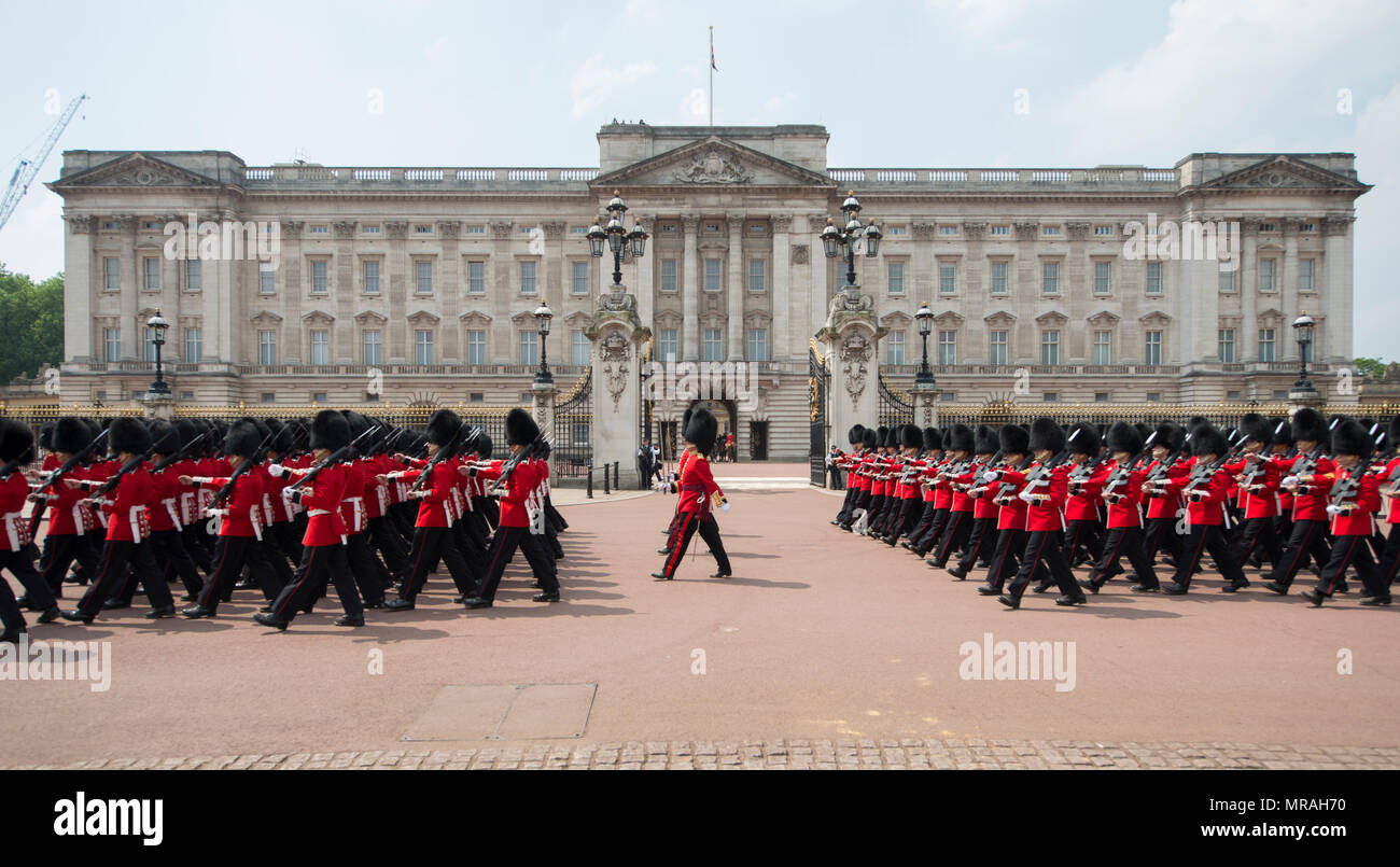 With the 26 regiment royal artillery hi-res stock photography and ...