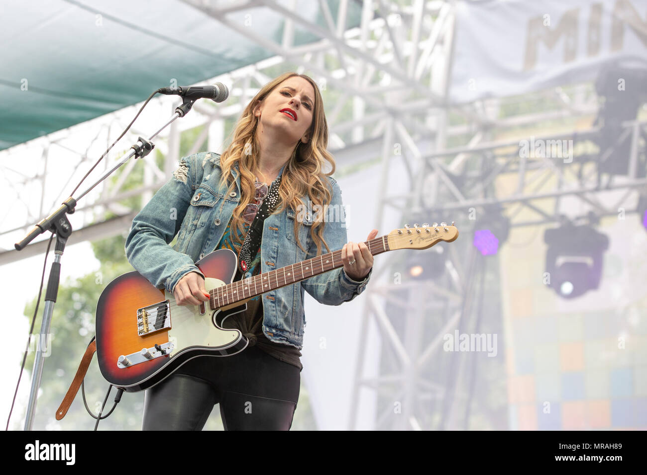 Caitlyn smith hi-res stock photography and images - Alamy