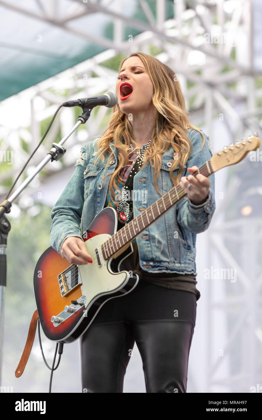 Caitlyn smith hi-res stock photography and images - Alamy
