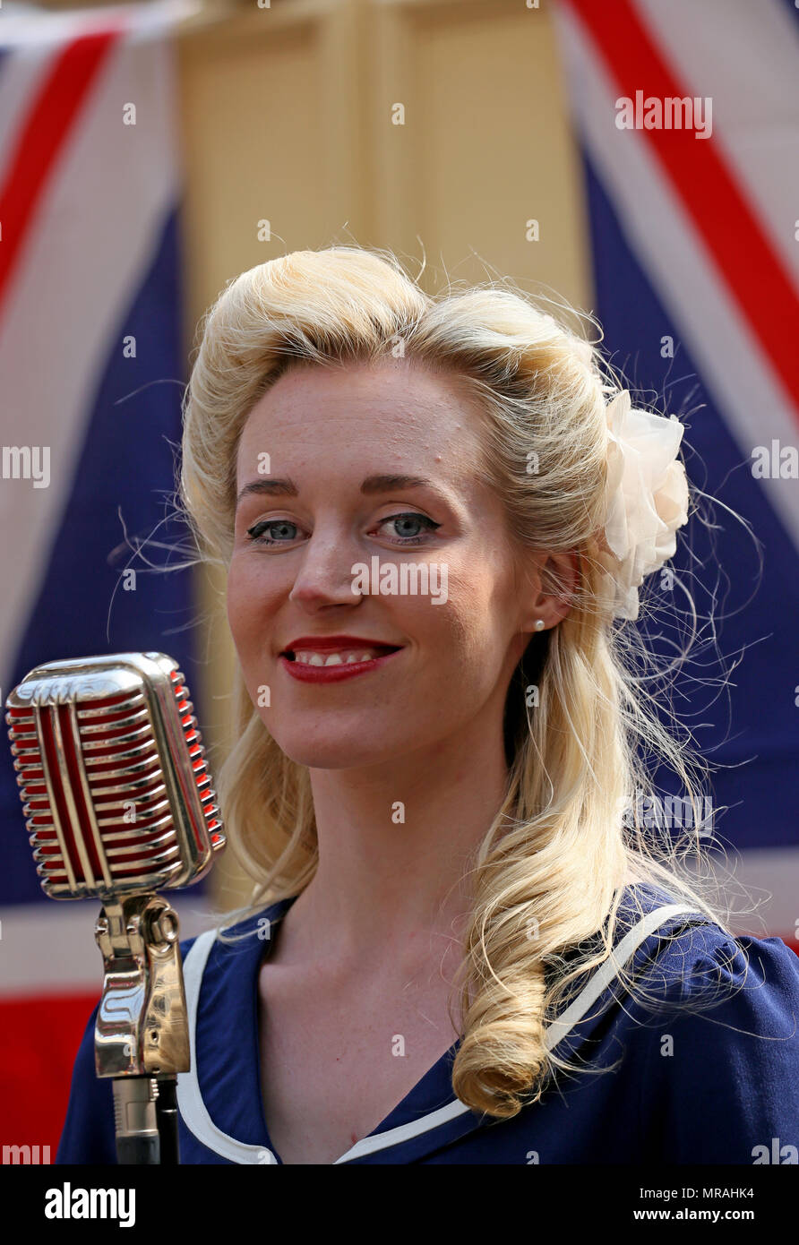 Train guard flag steam train hi-res stock photography and images - Alamy