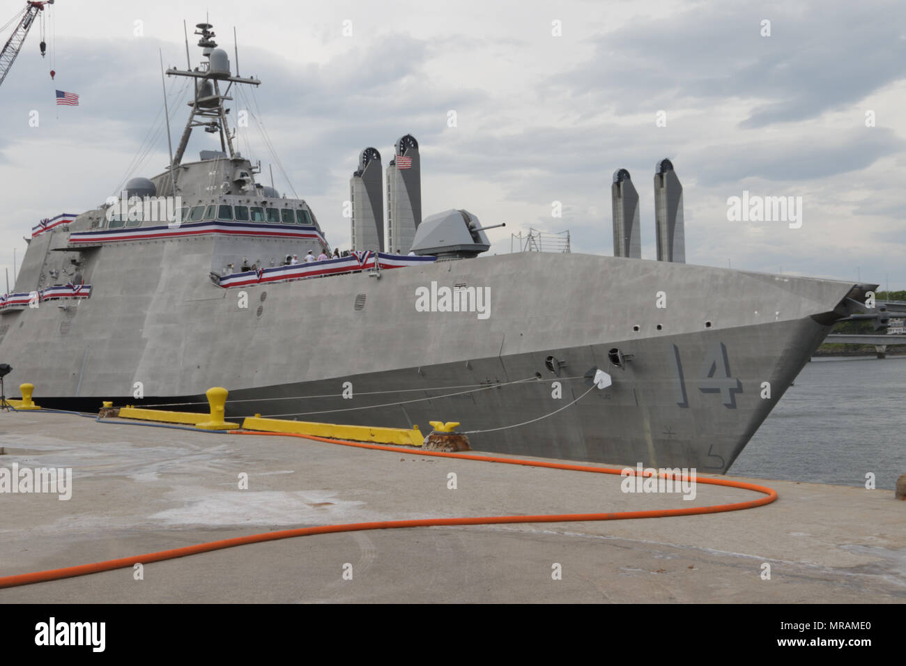 The Littitorial Combat Ship, USS Manchester (LCS-14) is placed in ...