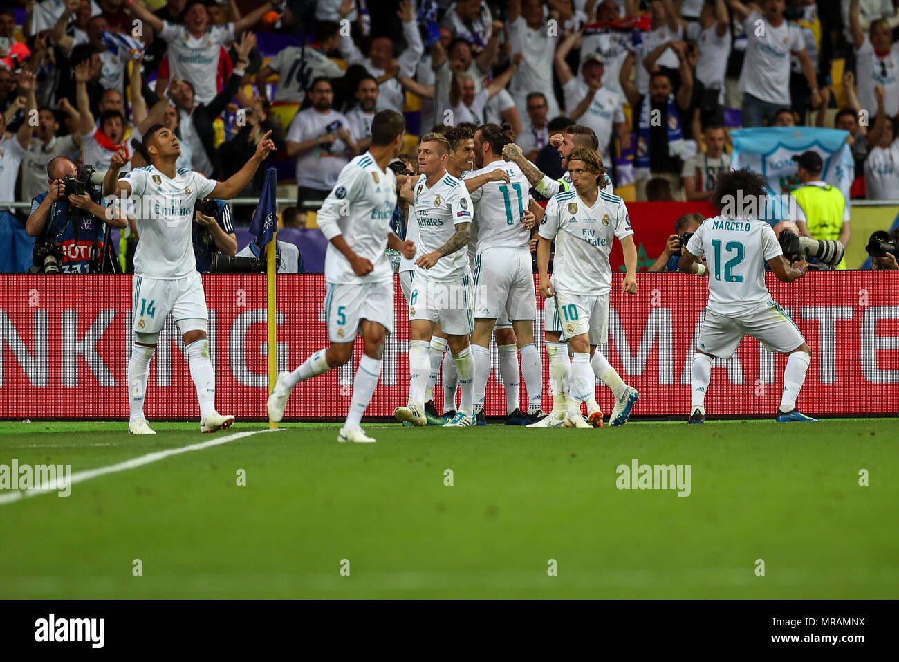 2018 champions league final bale hi-res stock photography and images ...