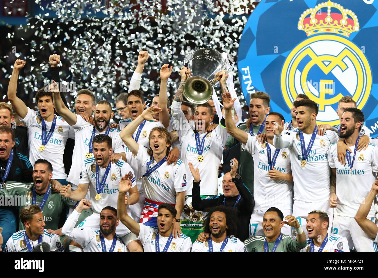 Modric 2018 champions league trophy hi-res stock photography and images ...