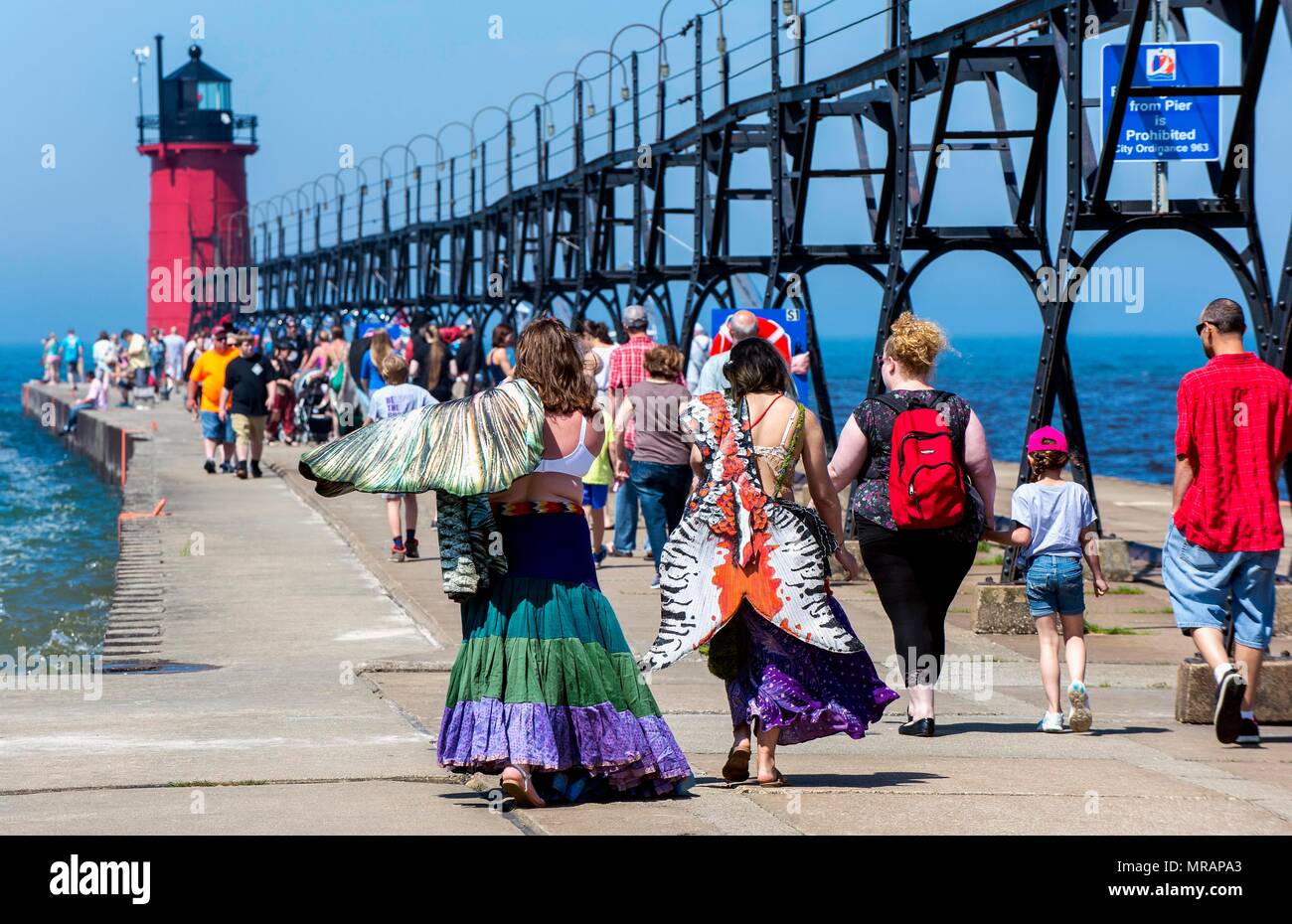 South Haven, Michigan, USA. 26th May, 2018. People gather on the South ...