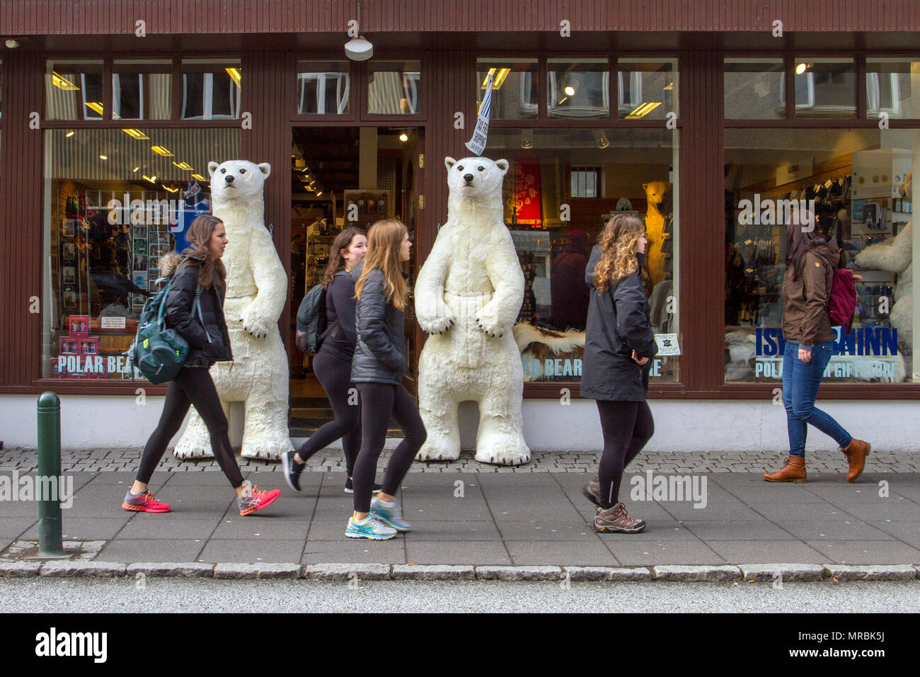 Shops, Shoppers and shopping in Reykjavik, Iceland Stock Photo - Alamy