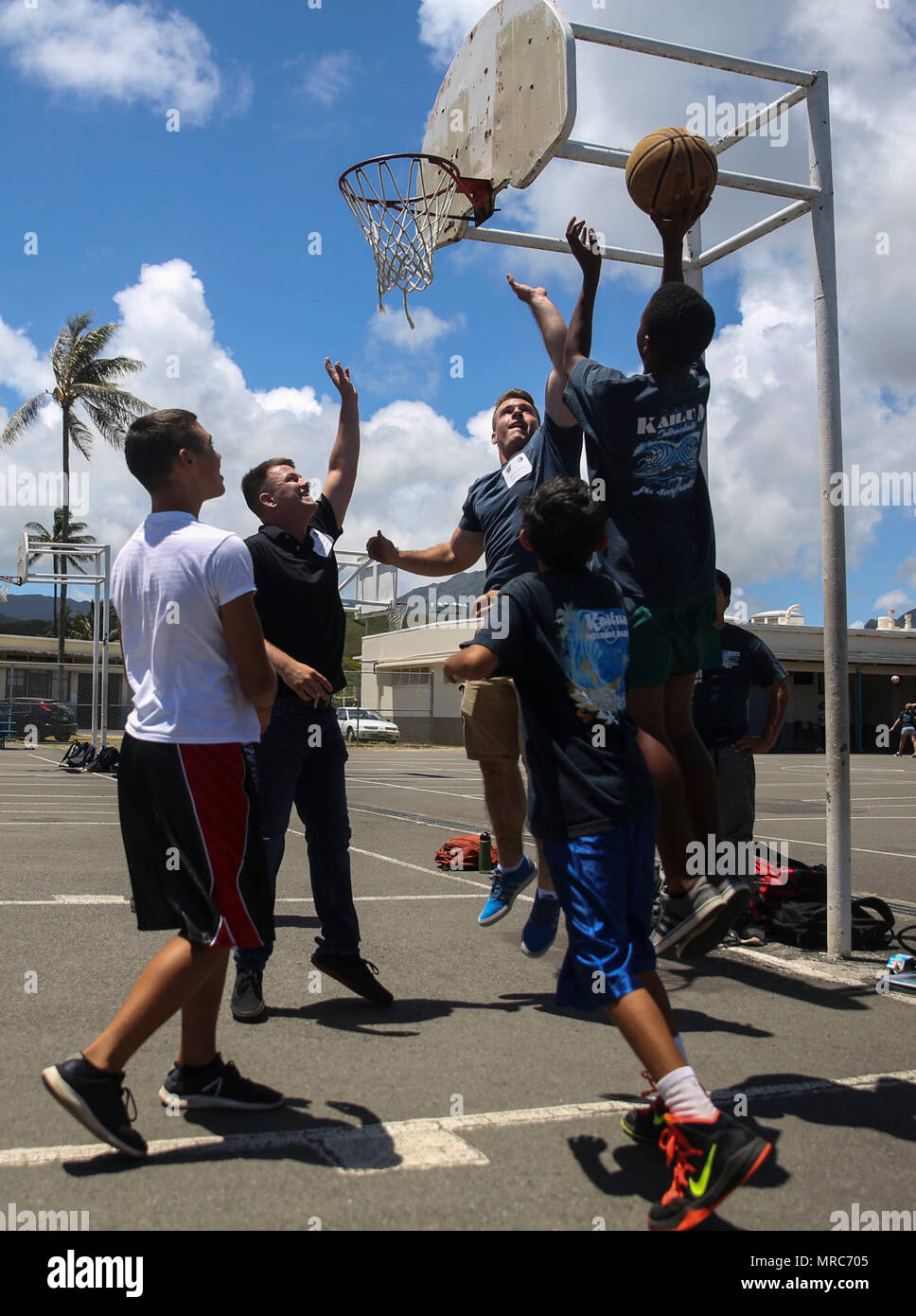 Kailua intermediate school hi-res stock photography and images - Alamy