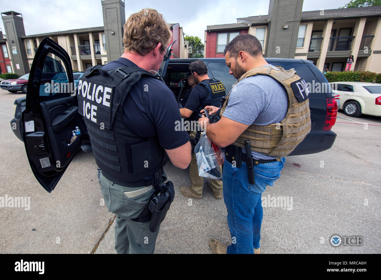 ICE fugitive operation teams arrest immigration fugitives, re-entrants ...