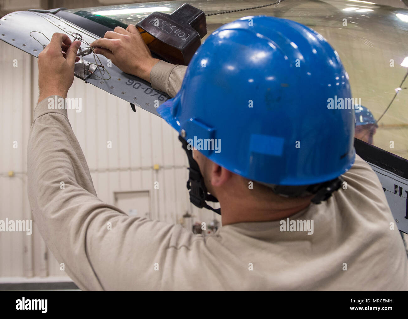 Hoist adapter hi-res stock photography and images - Alamy