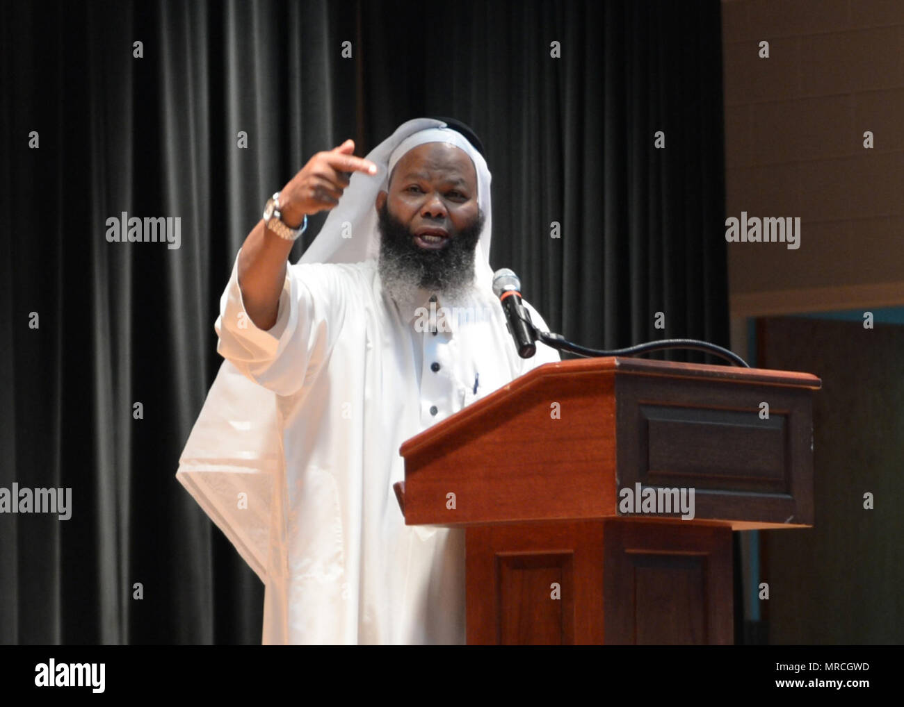 Sheikh sultan bilal hi-res stock photography and images - Alamy