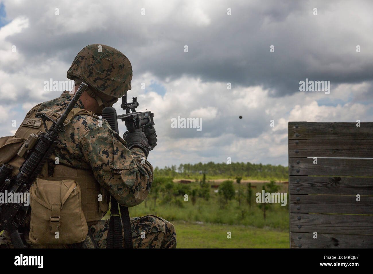 M320 grenade launcher module hi-res stock photography and images - Alamy