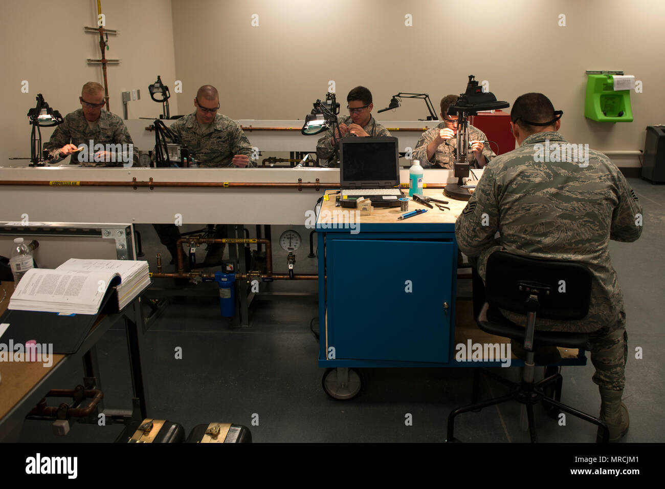 Soldering techniques hi-res stock photography and images - Alamy